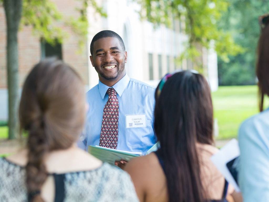 College decision: 8 tips to make the most of college open houses and ...